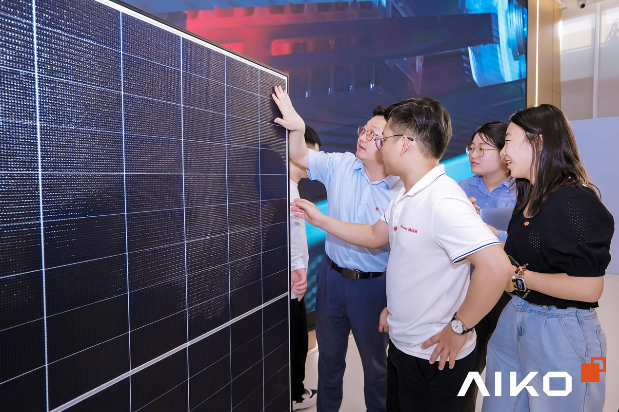 限界を超え、さらなる未来へ – AIKOが世界初、BC製品に0BB技術を適用した「ネビュラ」軽量モジュールを発表 – AIKO, Find Your Power